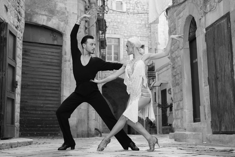 A brief history of Salsa Dancing – from street dance to couple’s class ...